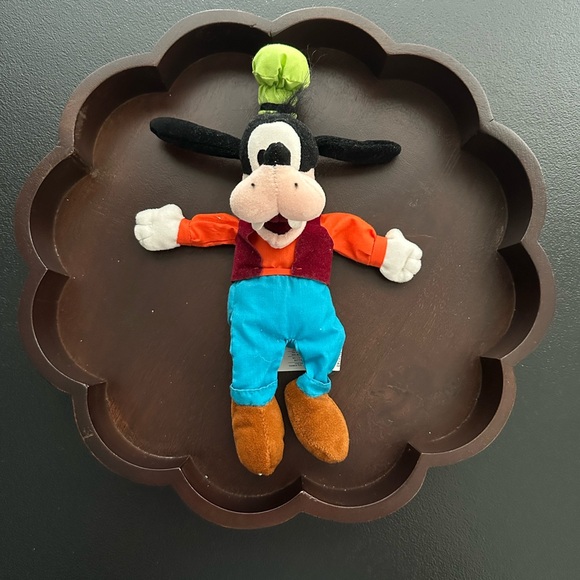 Disney | Toys | Disney Goofy Bean Bag Plush In Display Case | Poshmark